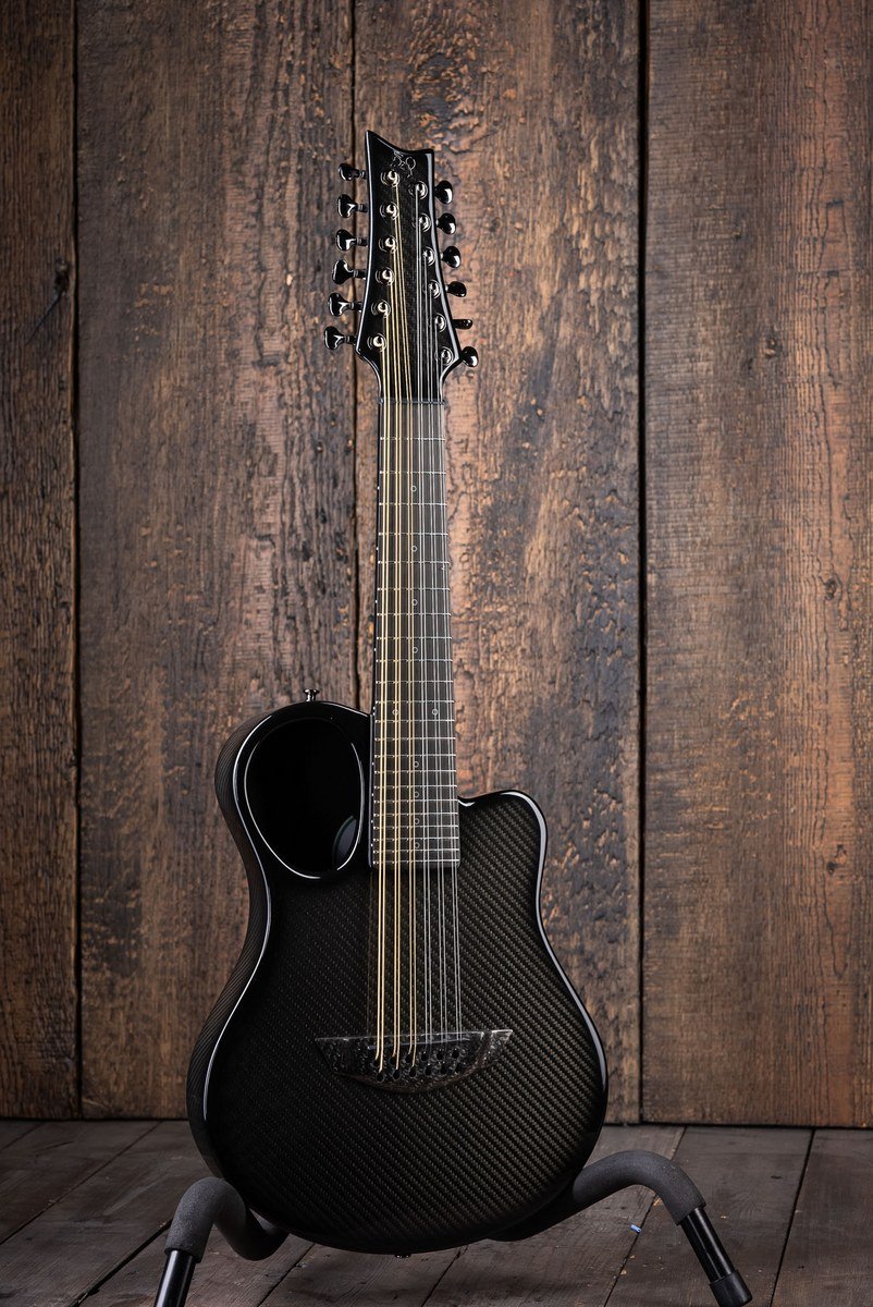 Amicus - Emerald Guitars