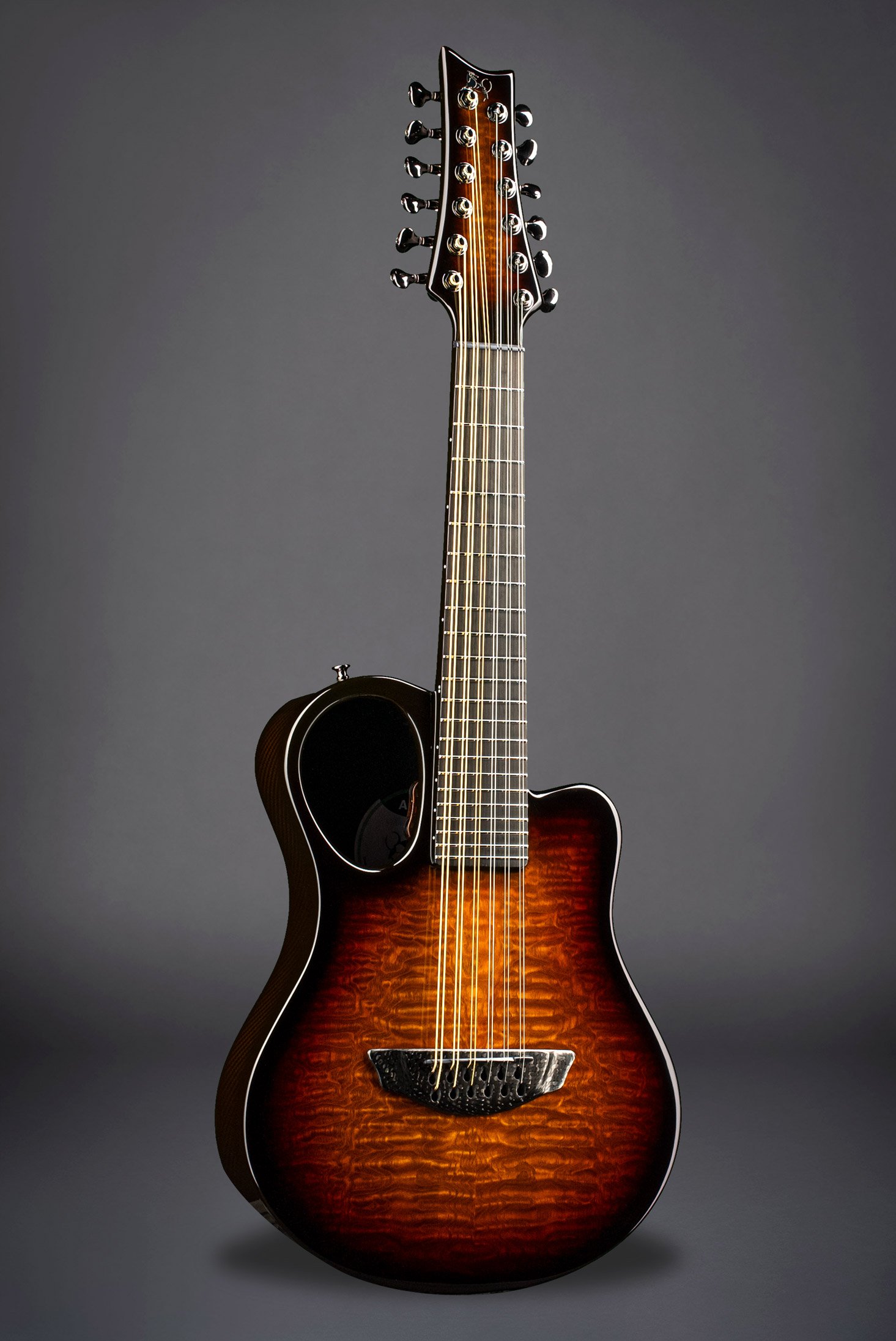 Amicus Amber - Emerald Guitars