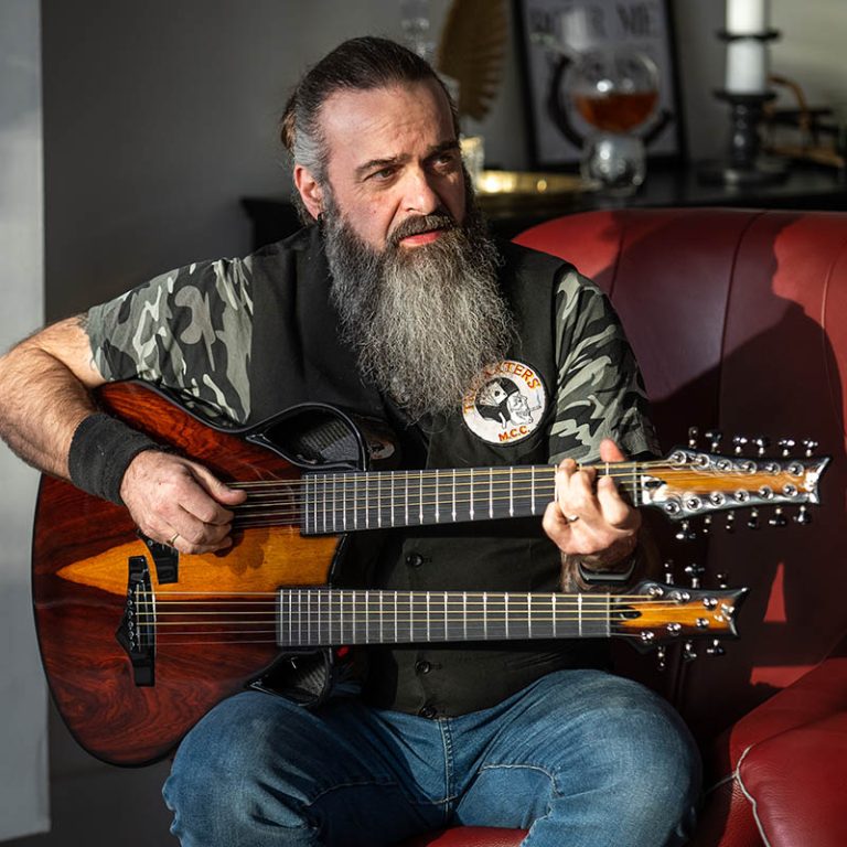 The Emerald 3D Guitar Builder: Design Your Own Carbon Fiber Guitar ...